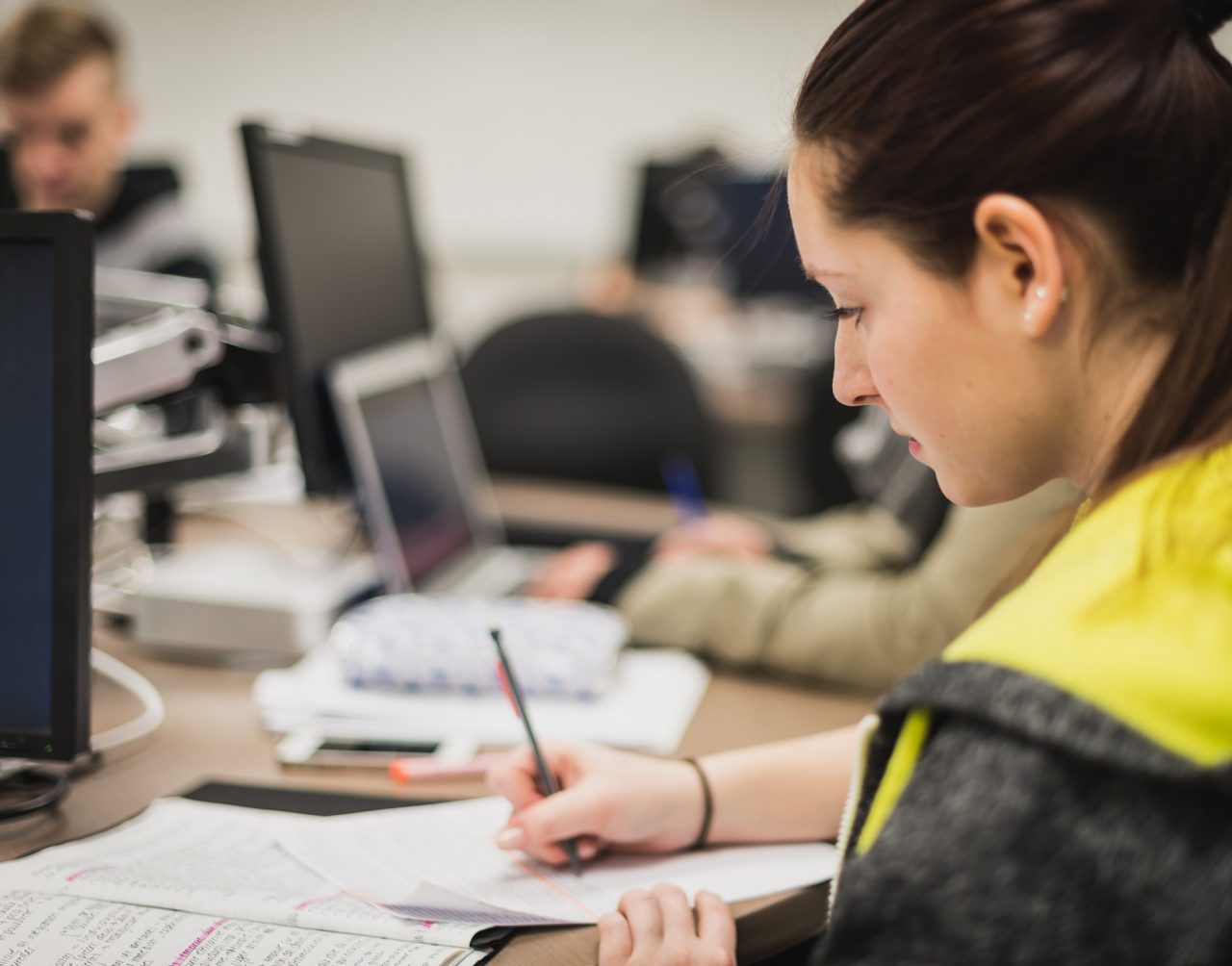 Sciences humaines – Profil Justice et enjeux internationaux | Programmes